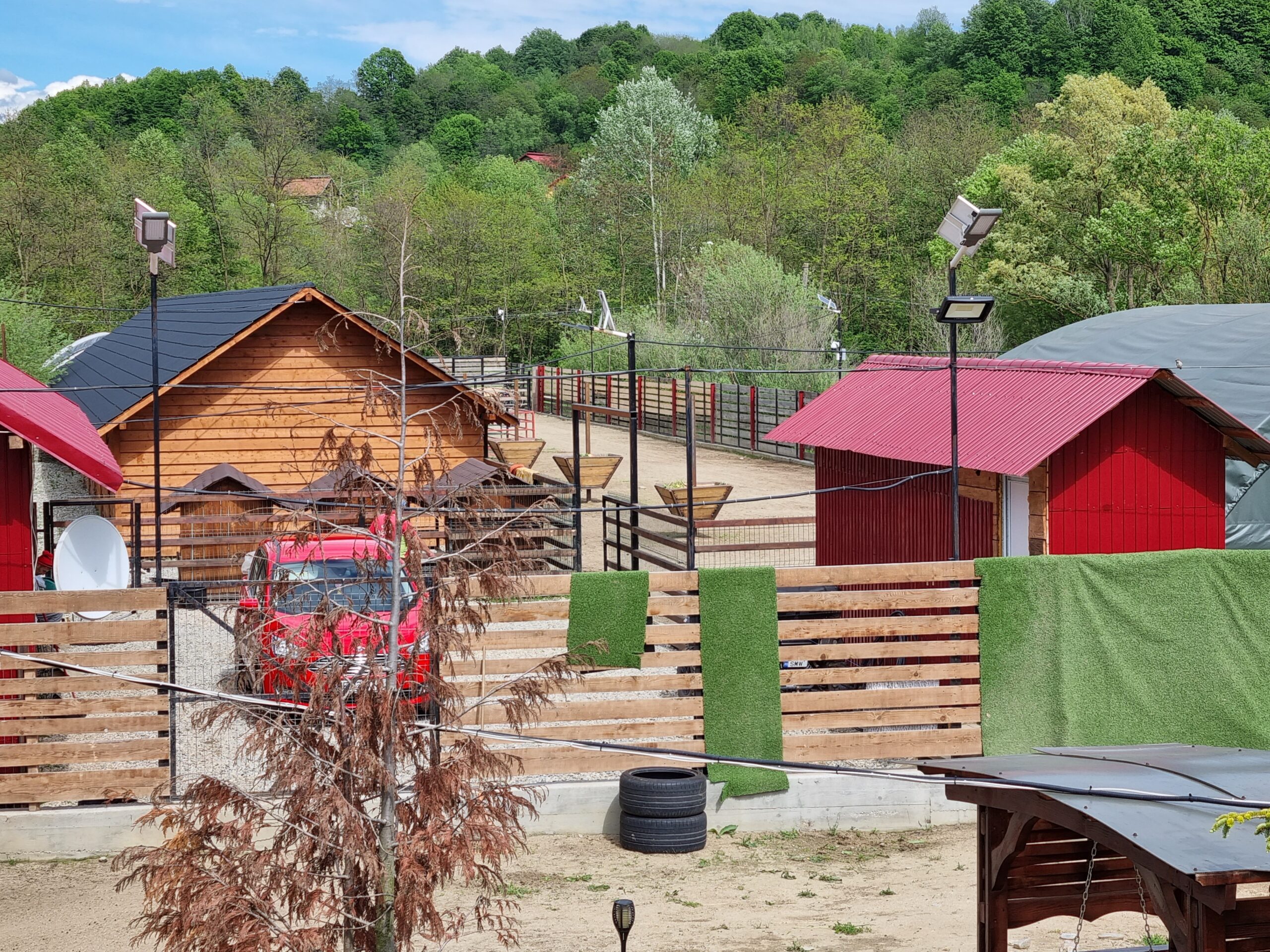 Sanctuarul Papi Land – Kola Kariola